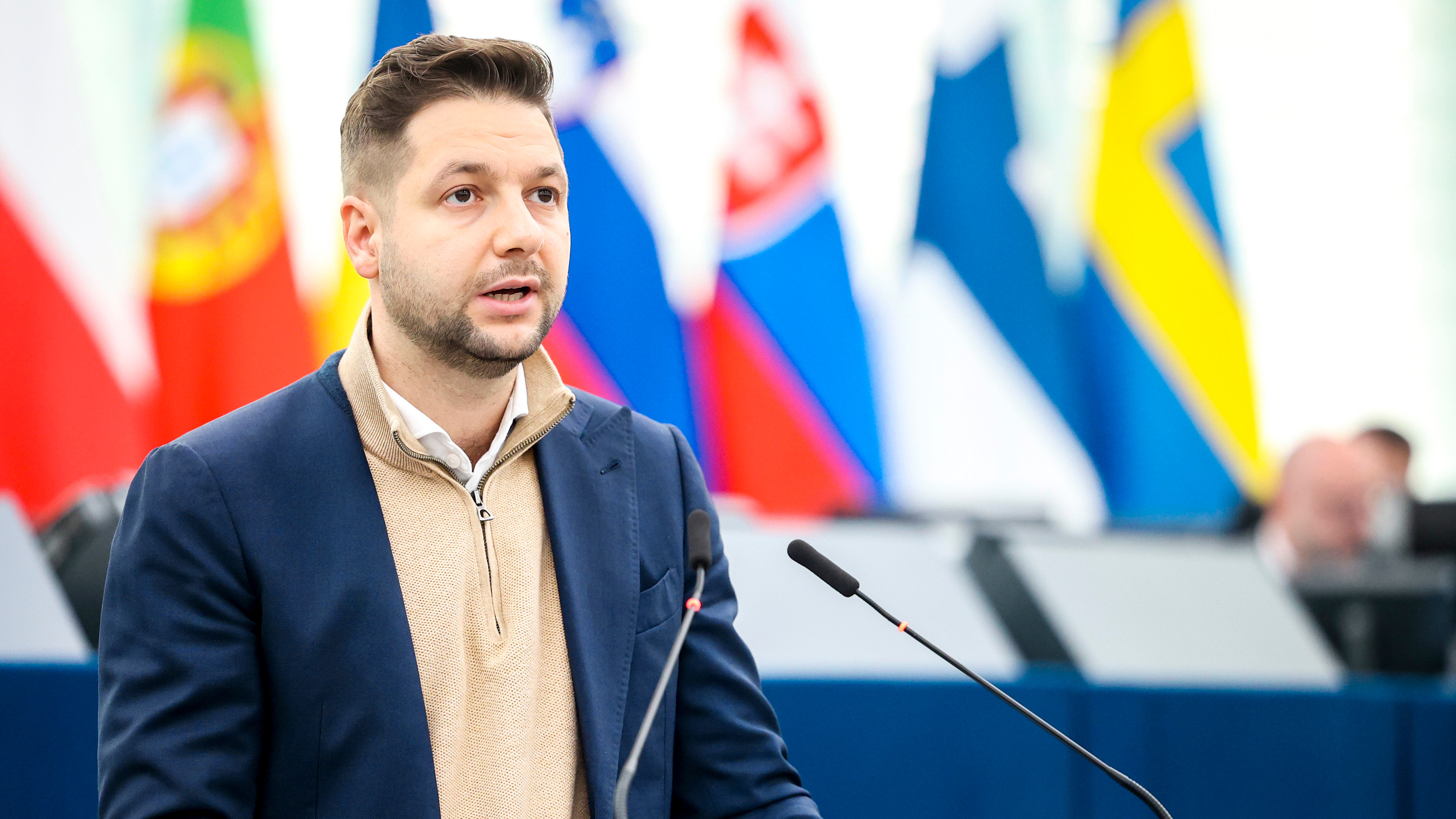 Patryk Jaki: Migration pact ceases to fulfil task after European Parliament additions // ECR Group