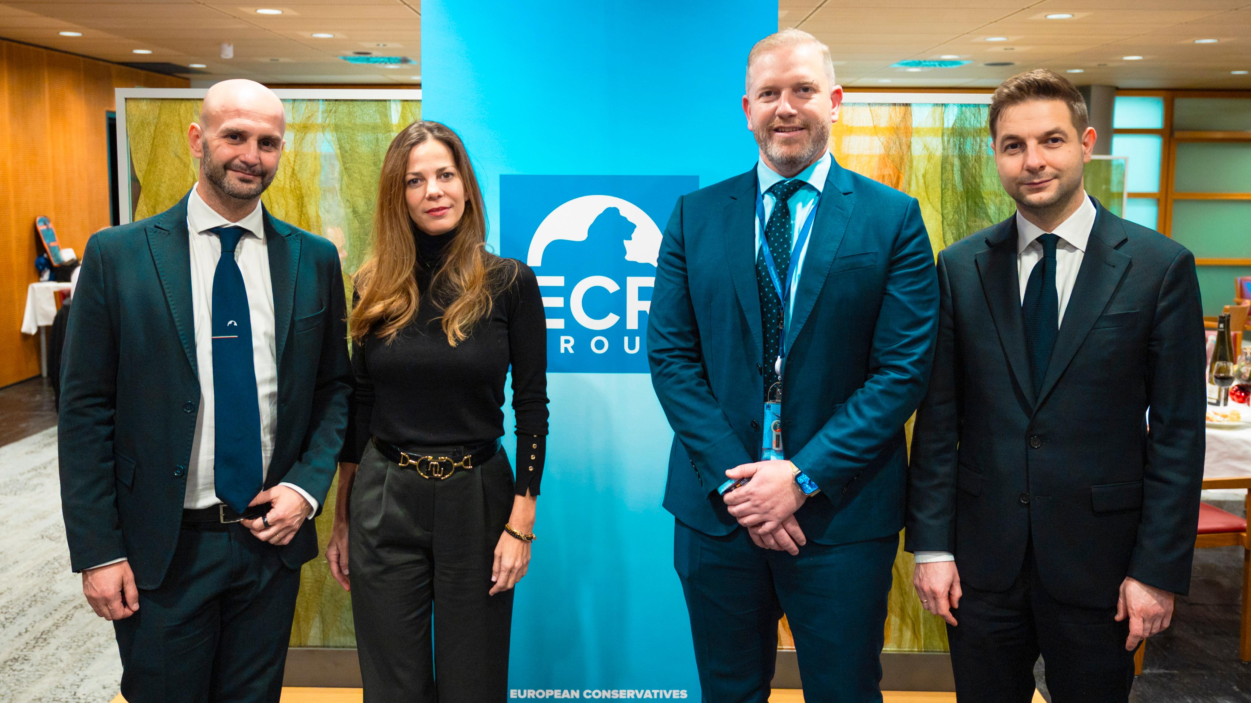 The ECR Group welcomes two new members: Diego Solier Fernández and Nora Junco García // ECR Group